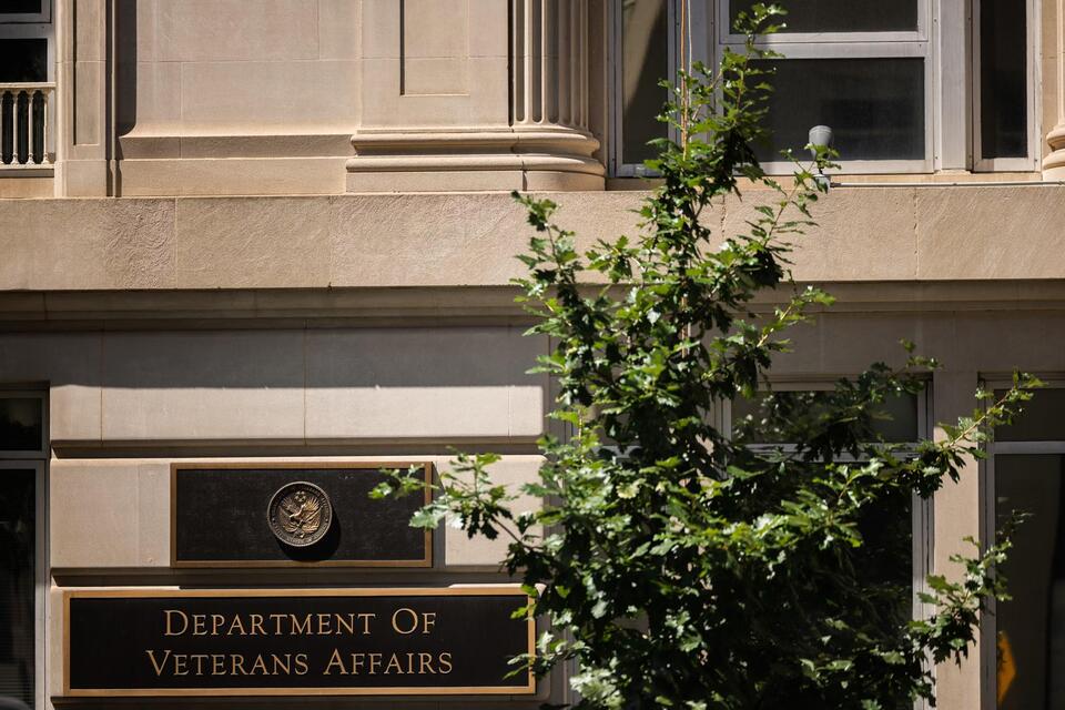 Unhinged Trump Order Lets VA Doctors Refuse to Treat Democratic Vets ...