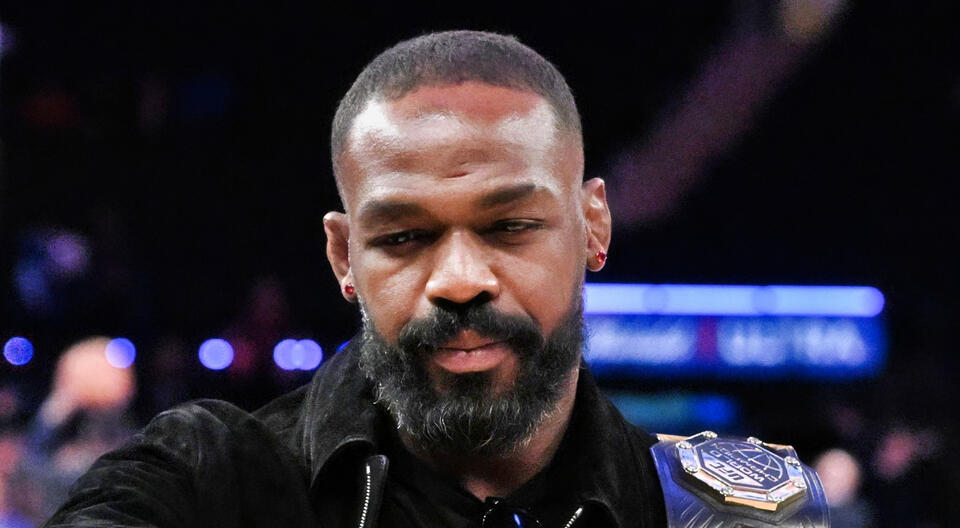 UFC Star Says He Outclassed Jon Jones In First Three Rounds And Got Up ...
