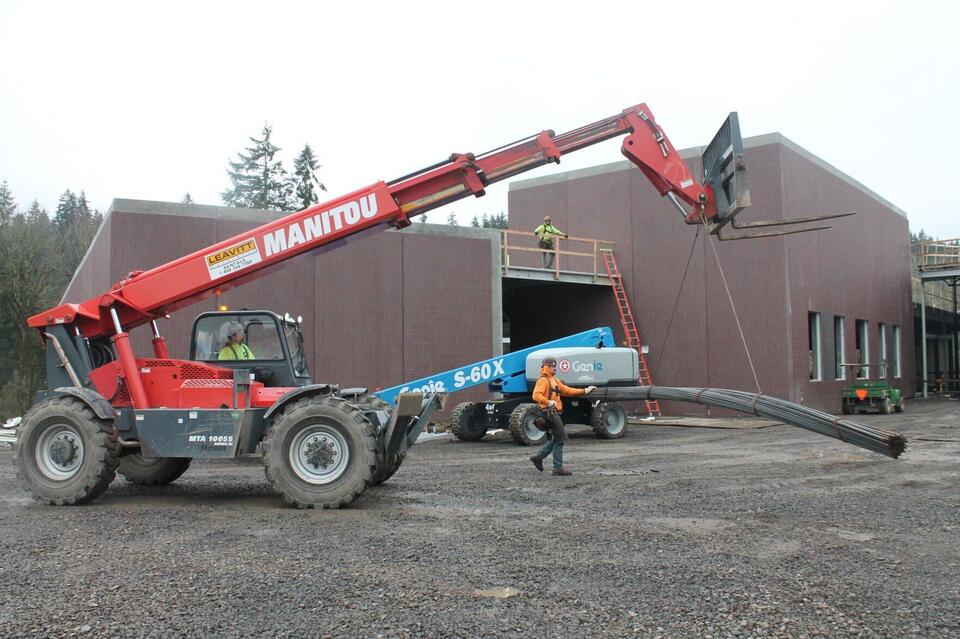 Ongoing construction on Willamette Falls Drive impacts back-to-school ...