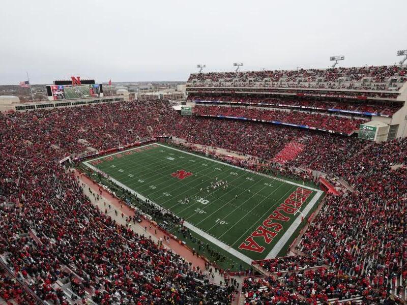 Cornhuskers flip: Former Miami linebacker Vincent Shavers commits to ...