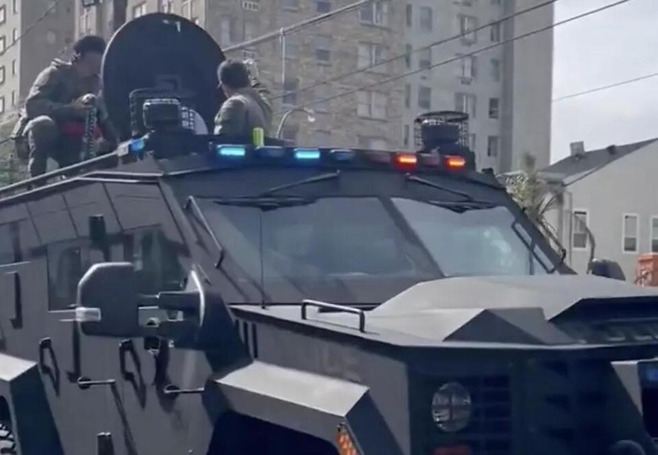 Armored Vehicle in New Orleans Parade Blasts ‘Ice Ice Baby’ - NewsBreak