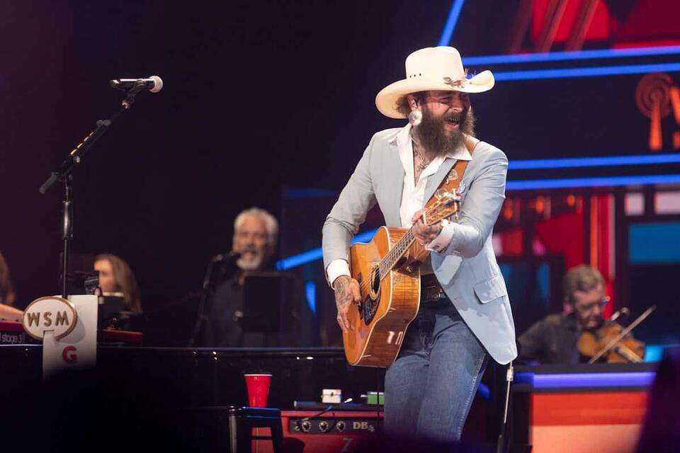 Post Malone Makes Grand Ole Opry Debut With Lainey Wilson, Brad Paisley ...