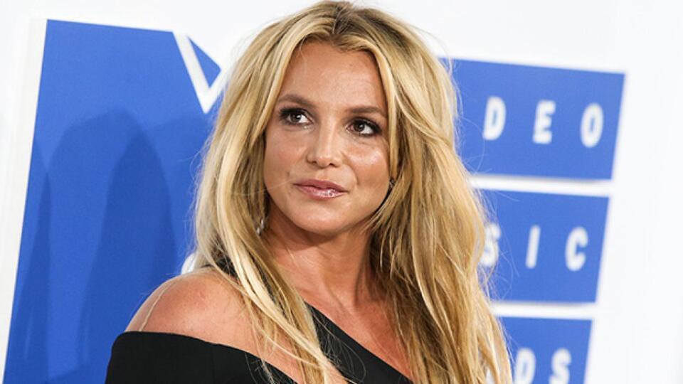 Britney Spears Shares Throwback Photos of Father, Jamie, and Sons Amid Reports Her Dad Had Leg ...