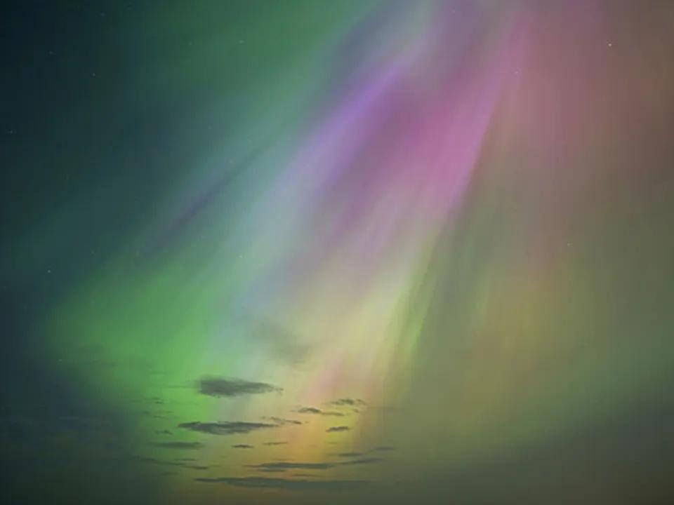 Arizona photographer captures rare Northern Lights occurrence in U.S ...