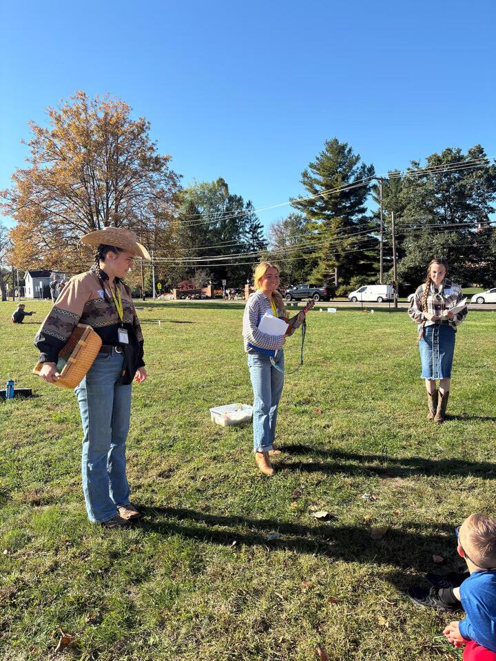 Medina grad brings wild west to life for third graders - NewsBreak