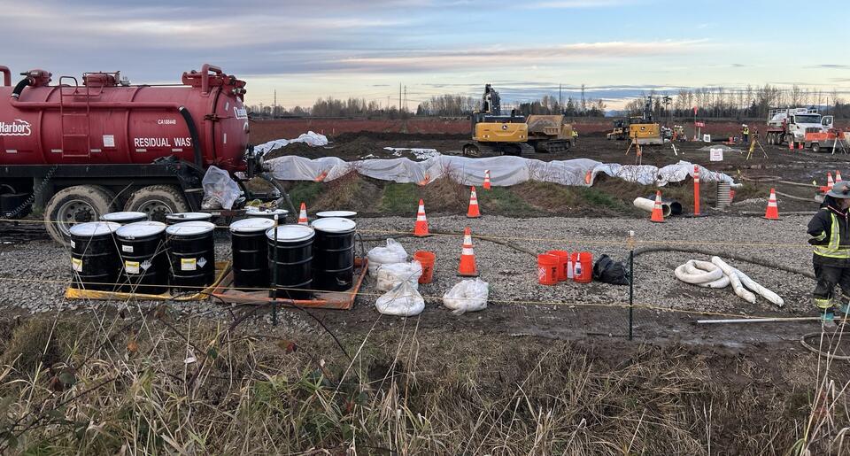 Olympic Pipeline shutdown hits day 6, crews race to find leak source amid holiday travel - NewsBreak