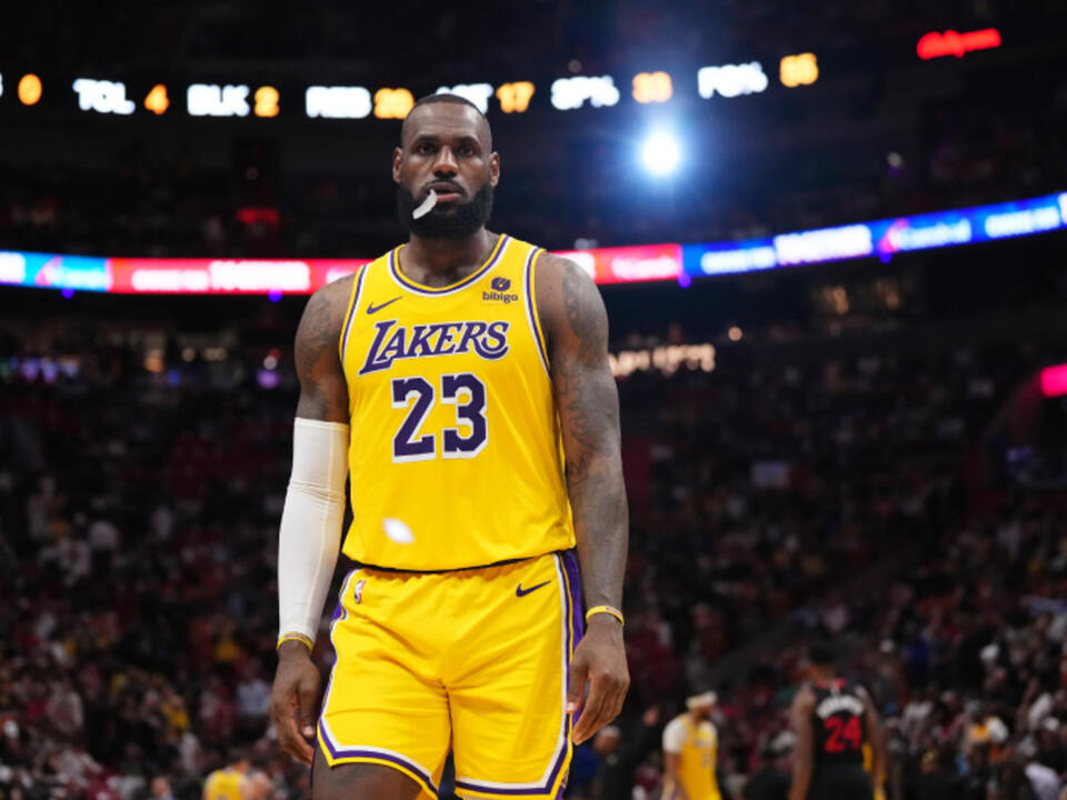 LeBron James Drops Surprising Revelation After Lakers Game 2 Loss