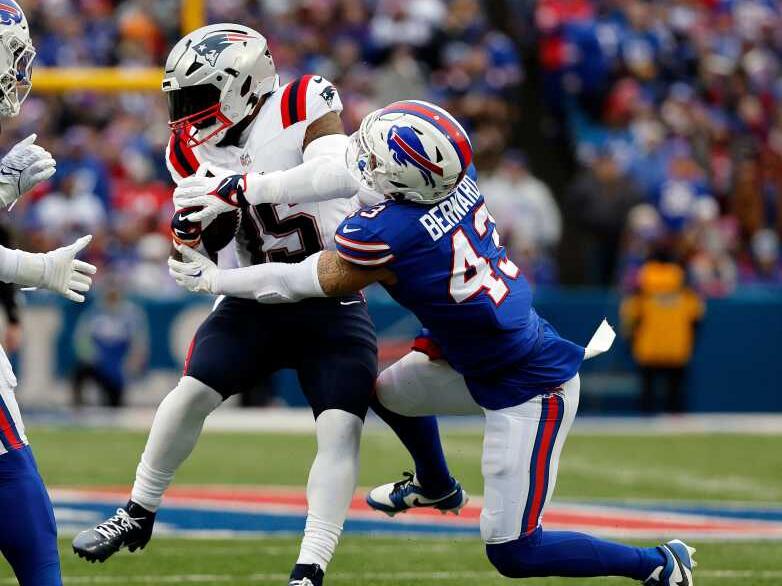 Terrel Bernard has history-making performance vs. Patriots