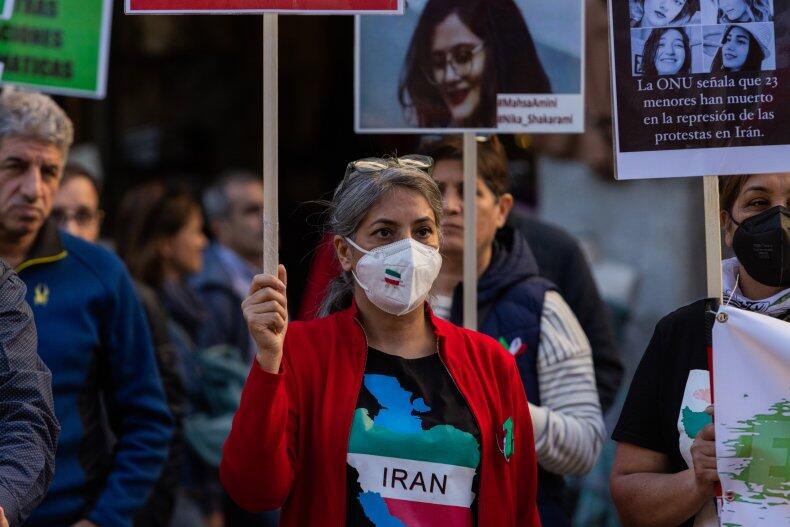 Iran Commando Leader Killed as Protesters Accused of Igniting 'Armed ...