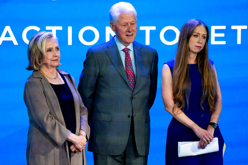 Blockbuster CNN Report Reveals The Clintons Honored Ghislaine Maxwell ...