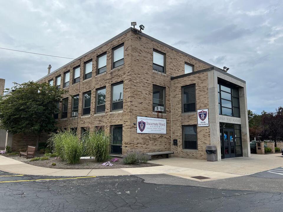 Parma Heights’ Incarnate Word Academy receives state’s 2024 STEAM designation