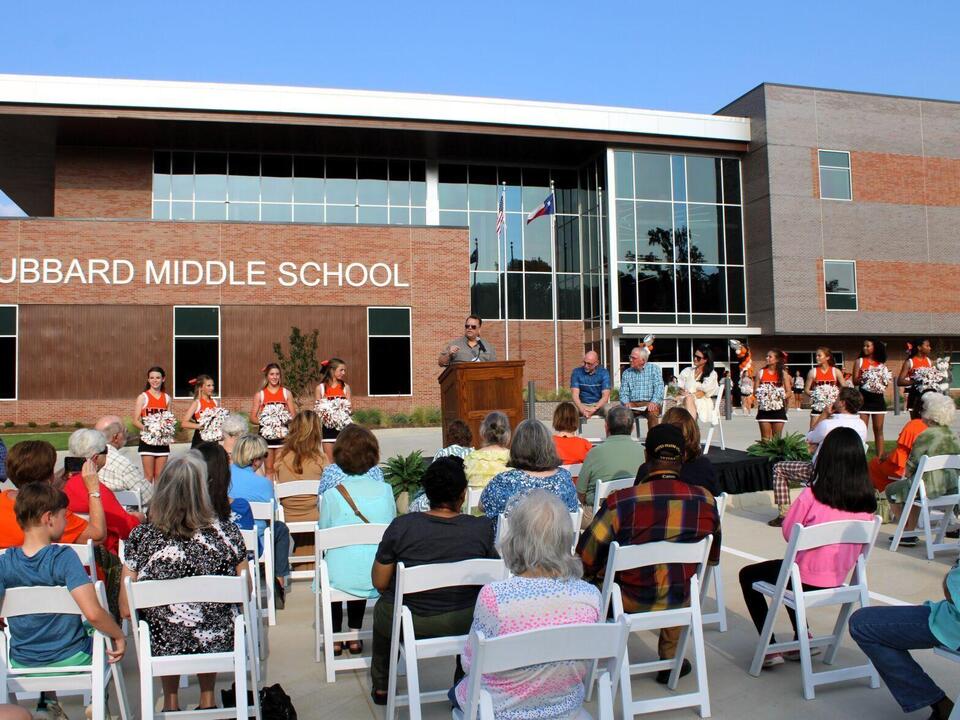 Community celebrates ribbon cutting at Tyler ISD's all new Hubbard ...