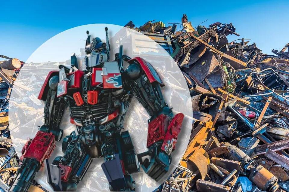 Indiana Scrap Metal Company Creates Incredible Life-Sized Transformers ...