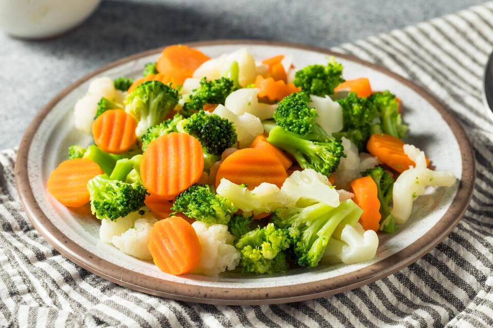 5 Veggies You Should Steam to Unlock Their Maximum Nutrient Potential - NewsBreak