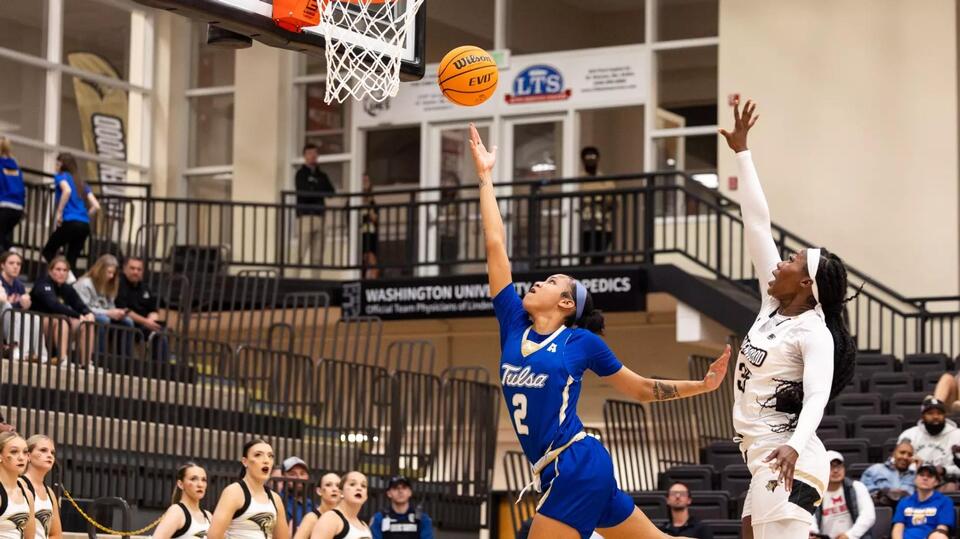 Temira Poindexter Surpasses 1,000 Career Points in 82-50 Loss at TCU ...