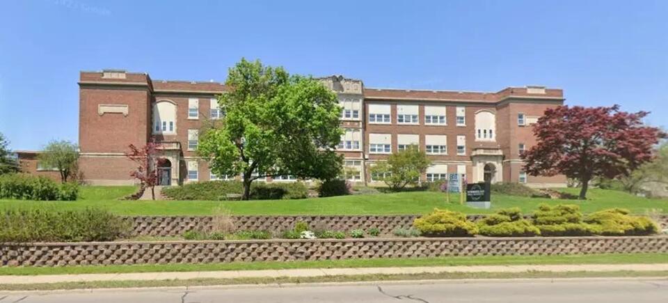DESERTED: A Look Inside Jackson’s Former East Intermediate School ...