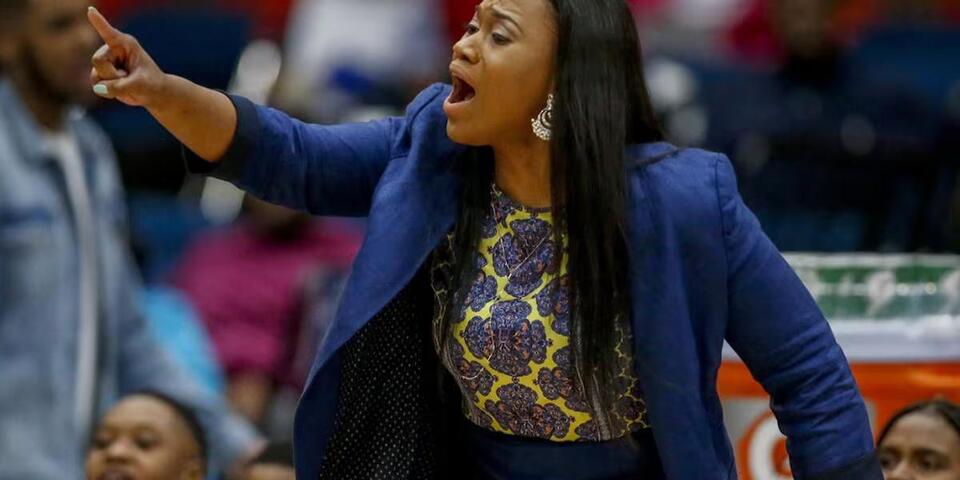 Tomekia Reed steps down as head women’s basketball coach at Jackson ...