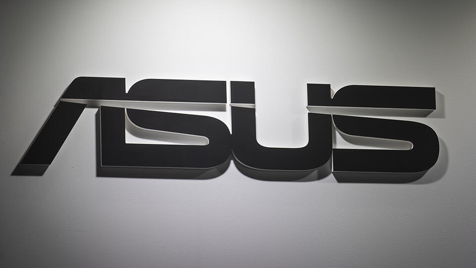 Asus Revamps Zephyrus Duo With Twin 16-Inch OLED Screens - NewsBreak