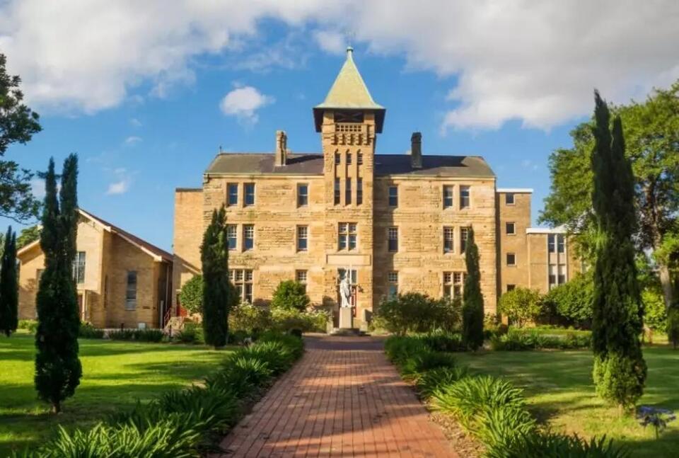 New York’s Most Expensive Private Schools In 2024 - NewsBreak