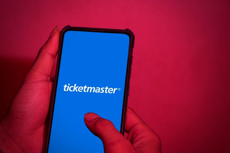 Ticketmaster customers had personal info, credit card numbers hacked ...