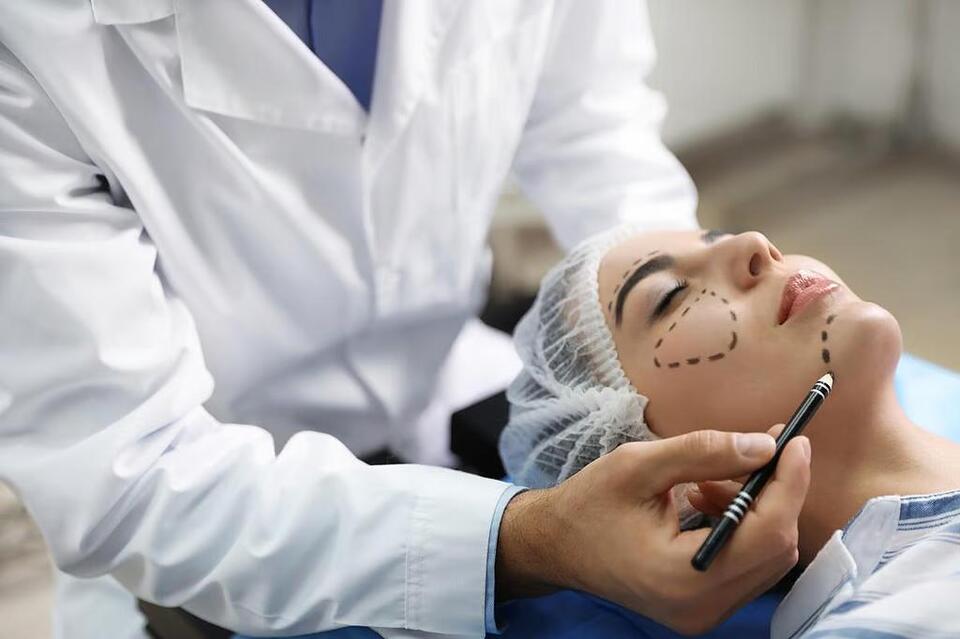 'Ozempic Face' and Other Top Trends in Plastic Surgery - NewsBreak