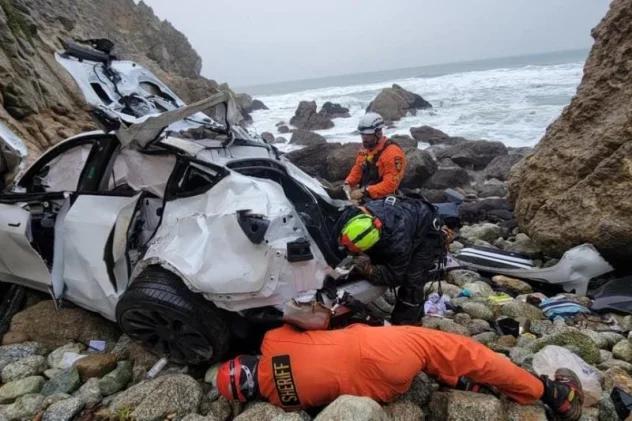Father charged and arrested after driving Tesla off California cliff ...
