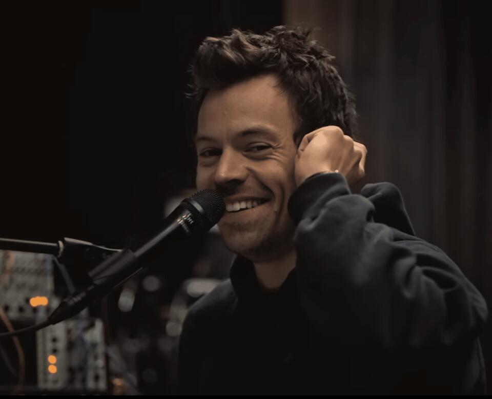 Harry Styles Teams with Netflix for 'One Night In Manchester' Concert ...