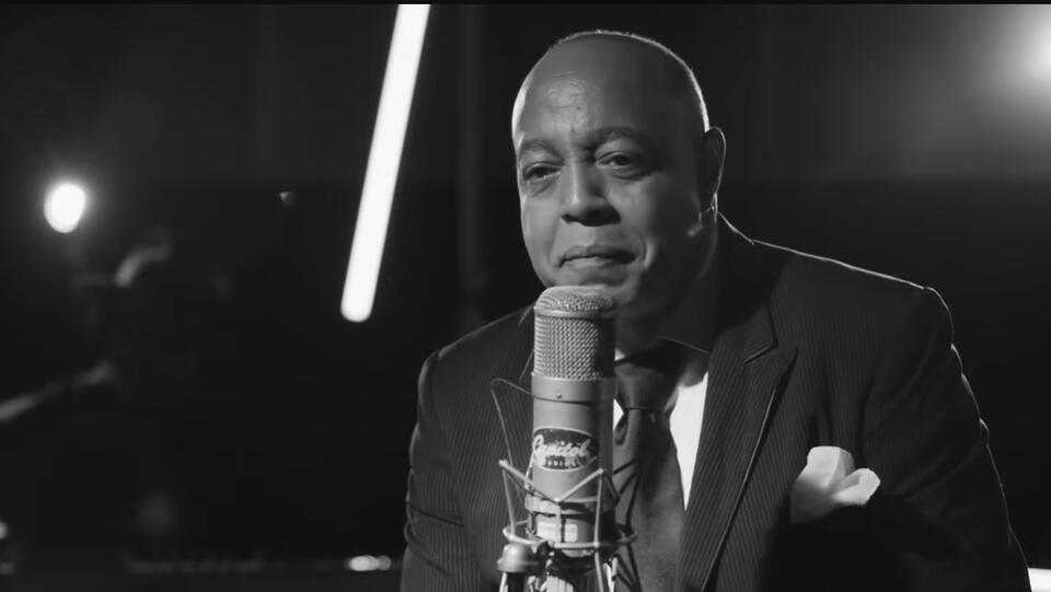 Grammy winner Peabo Bryson, suffers serious stroke - NewsBreak