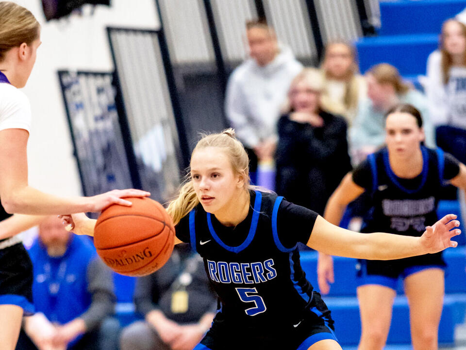 Rogers girls basketball’s comeback falls short against Buffalo