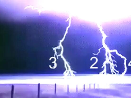 Scientists Reveal Where Deadly Lightning Strikes Most in The US Scientists Reveal Where Deadly Lightning Strikes Most in The US