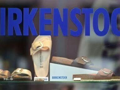 Hallmark star Eric Mabius arrested for battery in Florida after he ...