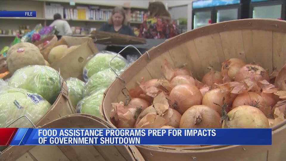 Local food banks prep for potential effects of government shutdown on ...