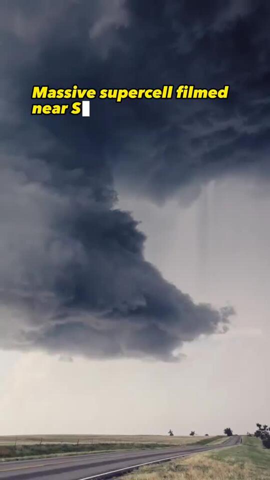 Supercell thunderstorms are responsible for some of the most severe ...