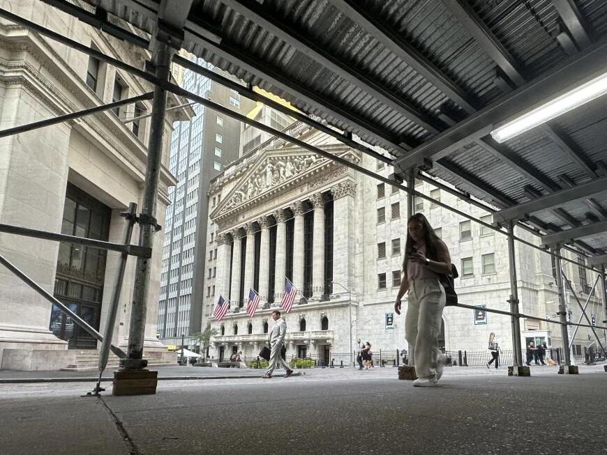 Stock market today: Dow Jones Industrial Average inches up to another ...