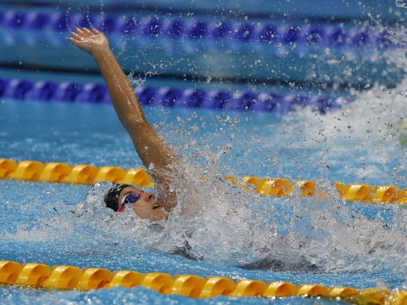 Regan Smith sets 100m backstroke world record, qualifies for U.S ...