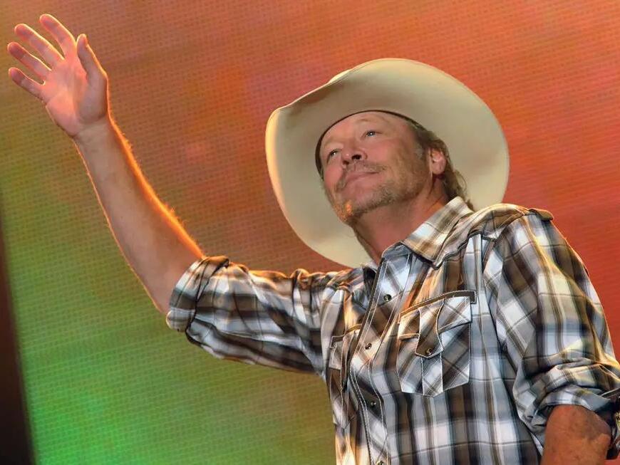 Why the Eagles Are Partly to Thank for Rascal Flatts’ Reunion Tour ...