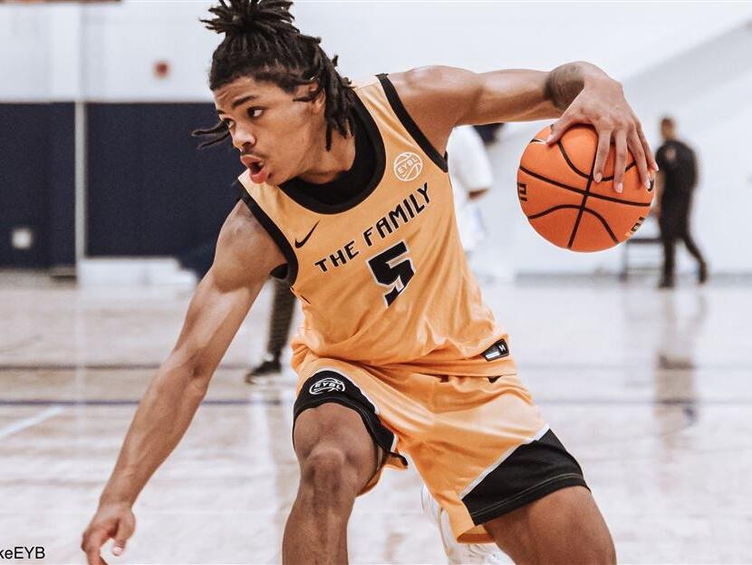 Darius Acuff Jr. includes Arkansas in final four list