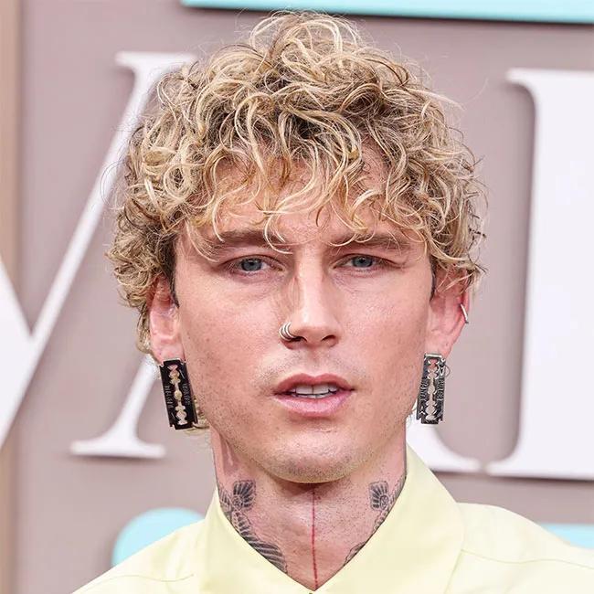 Fans Think Machine Gun Kelly 'Needs Help' After He Reveals He Goes On ...