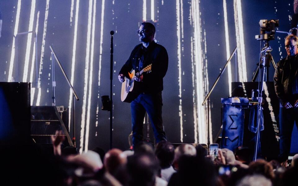 Eric Church Announces New Live Album, ‘Evangeline vs. The Machine Comes Alive,’ Coming Next Year ...