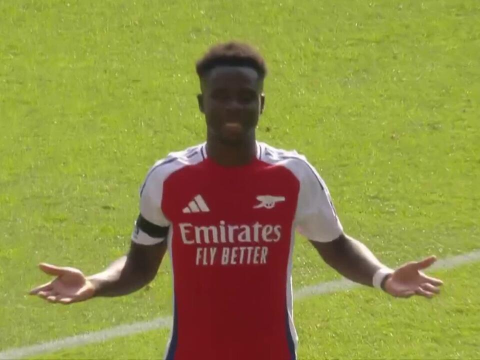 Saka drills Arsenal 2-0 in front of Wolves