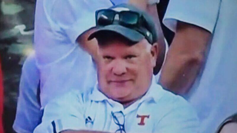 “I Got Coldplayed”: Viral Tennessee Vols Fan Breaks His Silence After ...