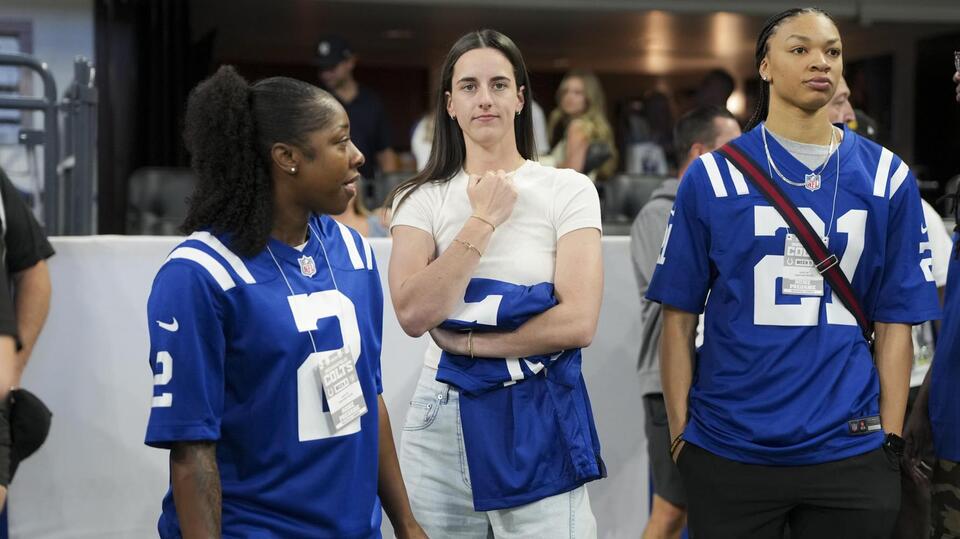 Chiefs Fan Caitlin Clark Doesn't Wear Colts Jersey Gifted to Her Before ...