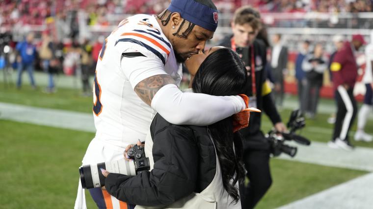 Simone Biles is all smiles as she supports hubby Jonathan Owens during ...