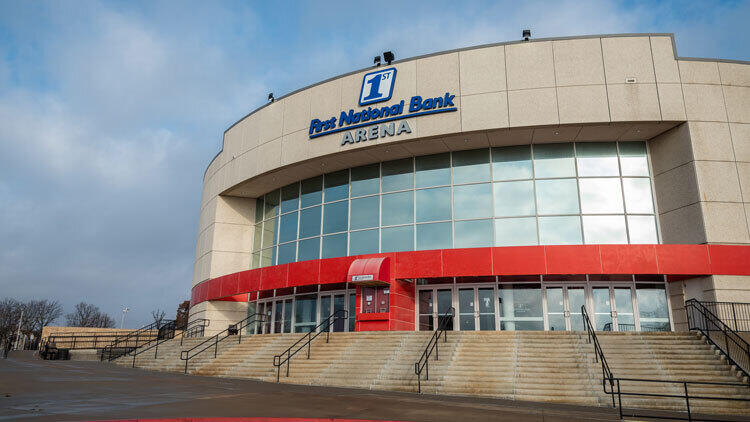 Parker McCollum coming to First National Bank Arena in Jonesboro ...