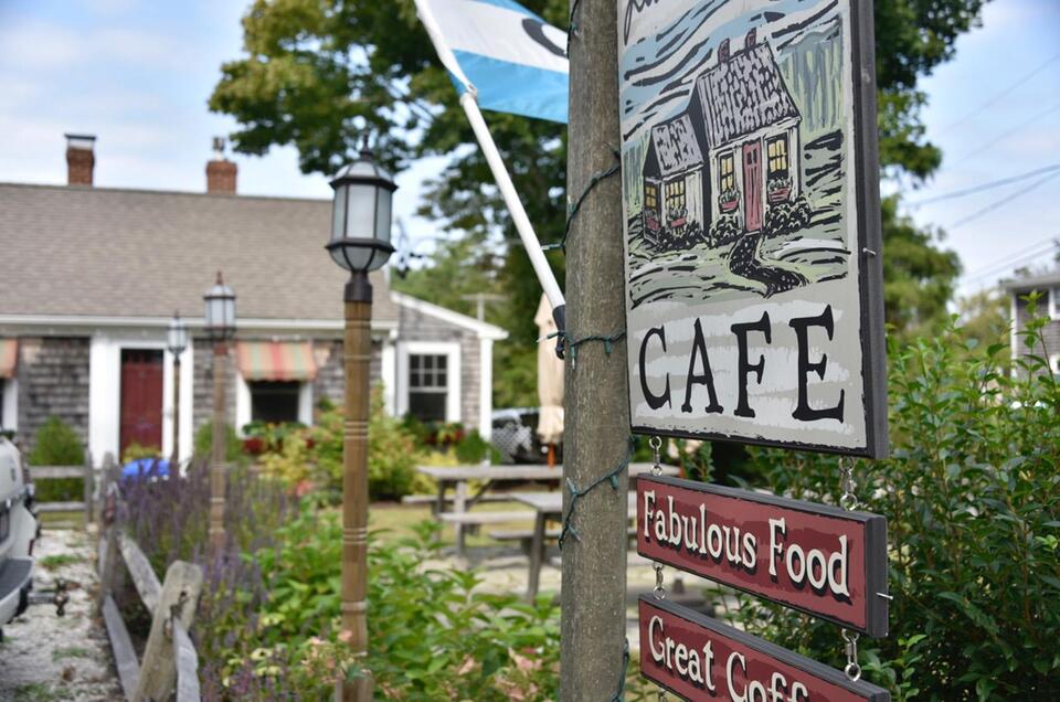 Island Chef Takes Over Little House Cafe; Announces Pasta Eatery ...