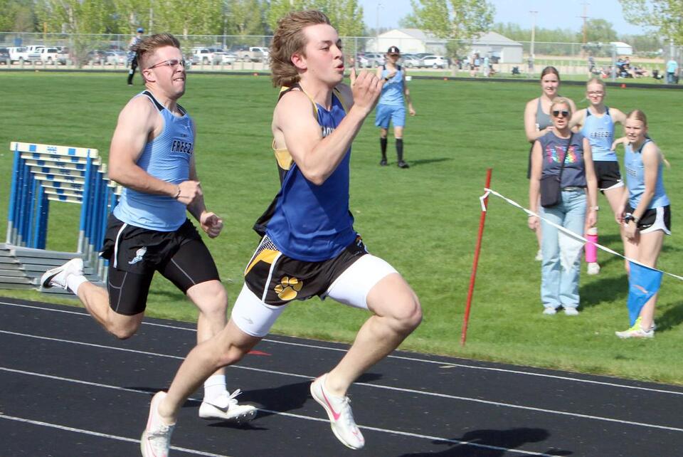 TRF track teams shine at Quentin Jones Invitational - NewsBreak