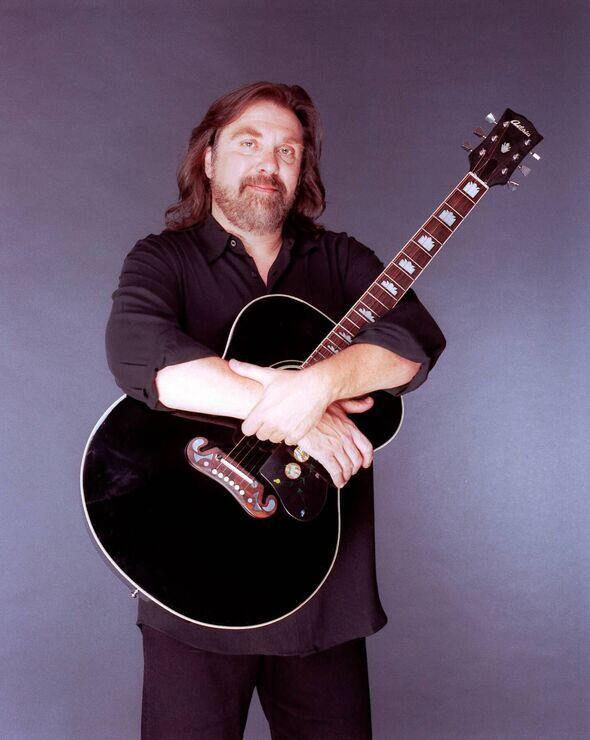 Dr Hook lead singer Dennis Locorriere dies at 76 after difficult health ...