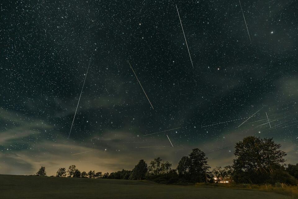 Indiana Stargazers Gear Up for Geminid Meteor Shower's Peak - NewsBreak