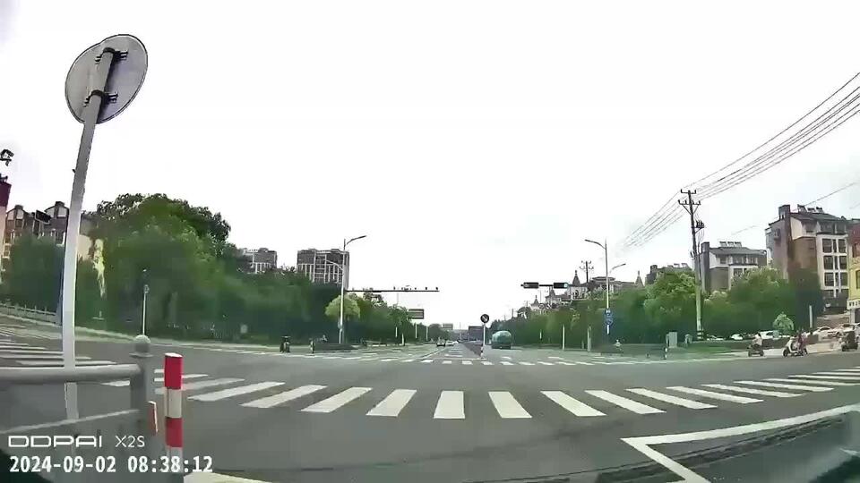 Guy flips Car at intersection going over 100+ MPH - NewsBreak