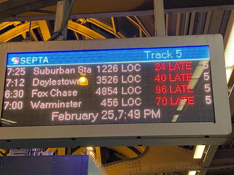 Tuesday afternoon Regional Rail power outage ensures painful delays for ...